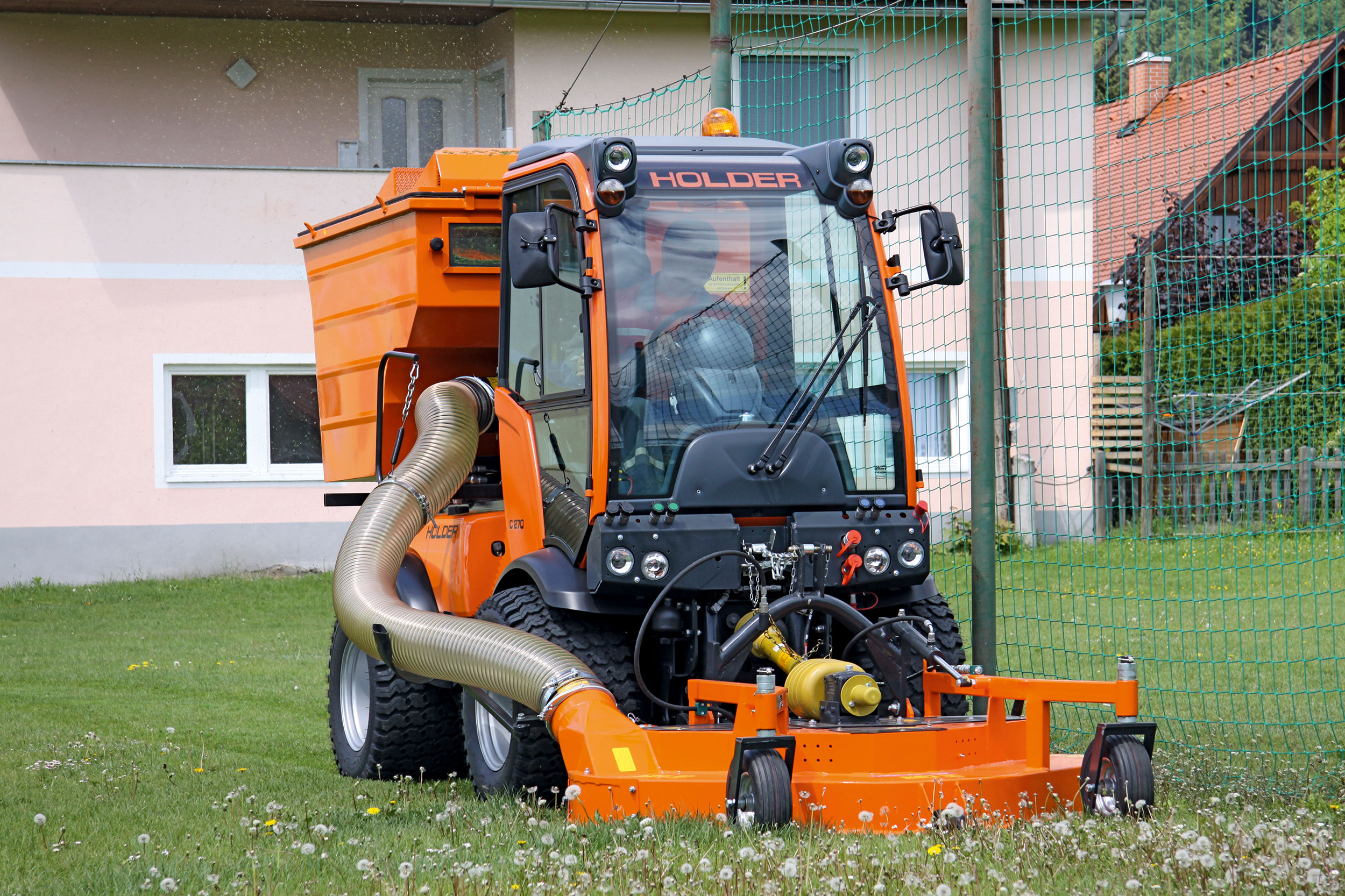 Kommunaltechnik - Motorgeräte Hübner in Tangerhütte